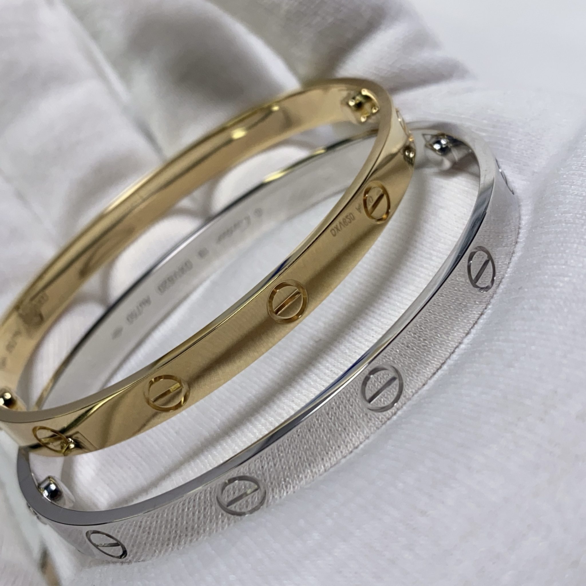 Classic Love Bracelet, Wide Version | Top Quality 18K Gold Replica ...