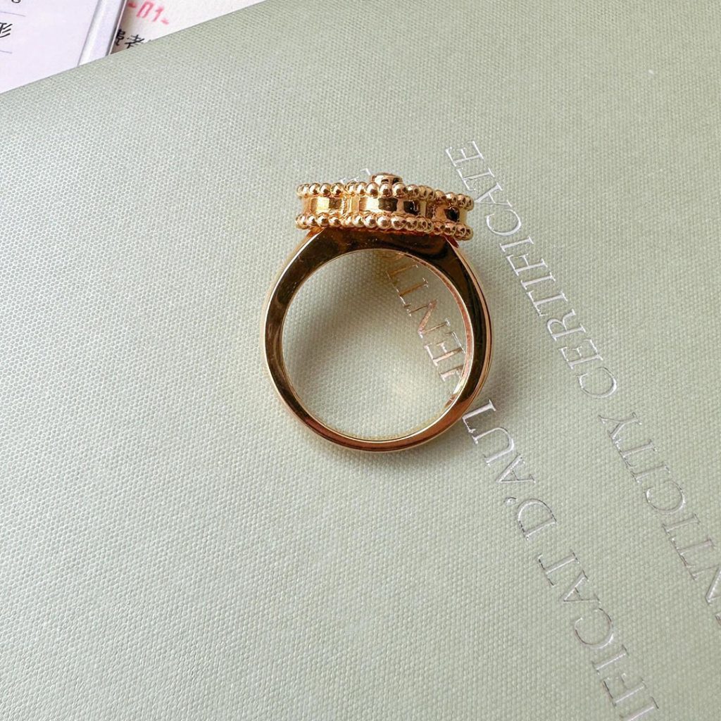 Van Cleef & Arpels Vintage Alhambra Ring | Top Quality 18K Gold Replica ...